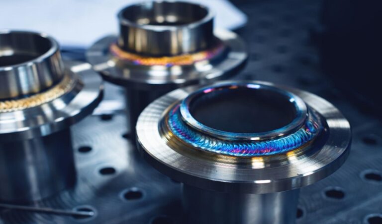 ICF203フランジの魅力と選び方：真空技術を支える要の部品 | 株式会社ヒロテック